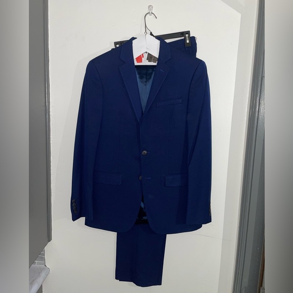 Van Heusen | Suits & Blazers | Mens Van Heusen Suit Set | Poshmark